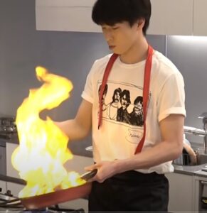 SnowManで料理できるメンバーは？得意料理や頻度、好物などエピソードまとめ - new trend picks